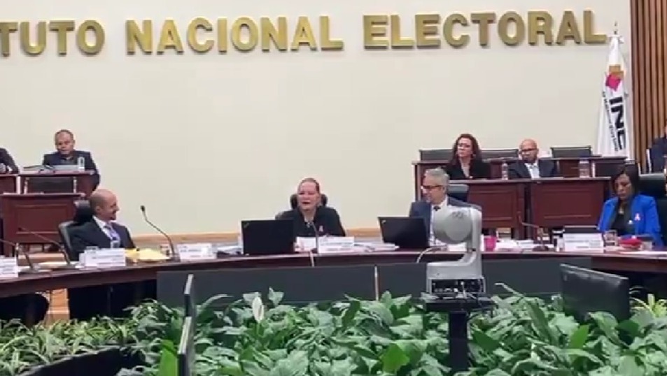 Con casi 8.5 millones de credenciales Taddei celebra actualización de ...