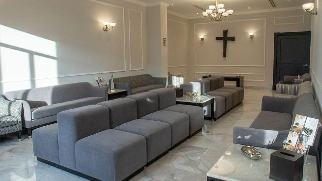 Mujer de 74 años es declarada muerta en asilo de Estados Unidos, pero ...