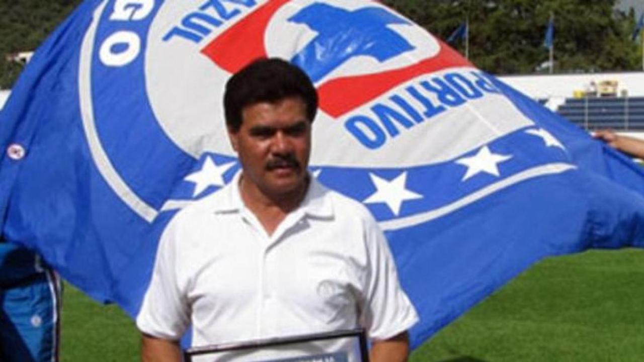 Ignacio Flores, exjugador emblemático de Cruz Azul, falleció en 2011; su trayectoria sigue ...